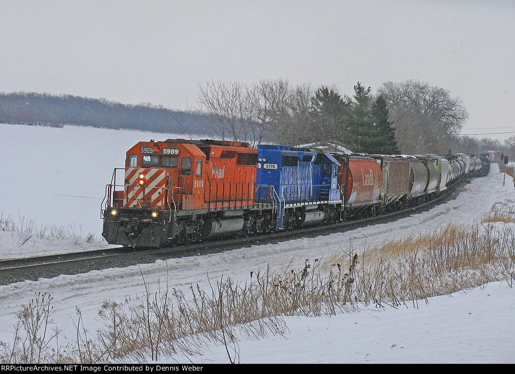 CP 5909, CP's River Sub.
